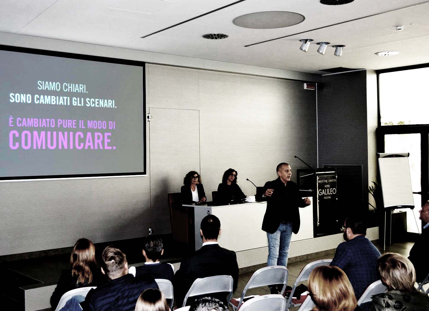 Davide Cini alla Convention TIM - Linkness